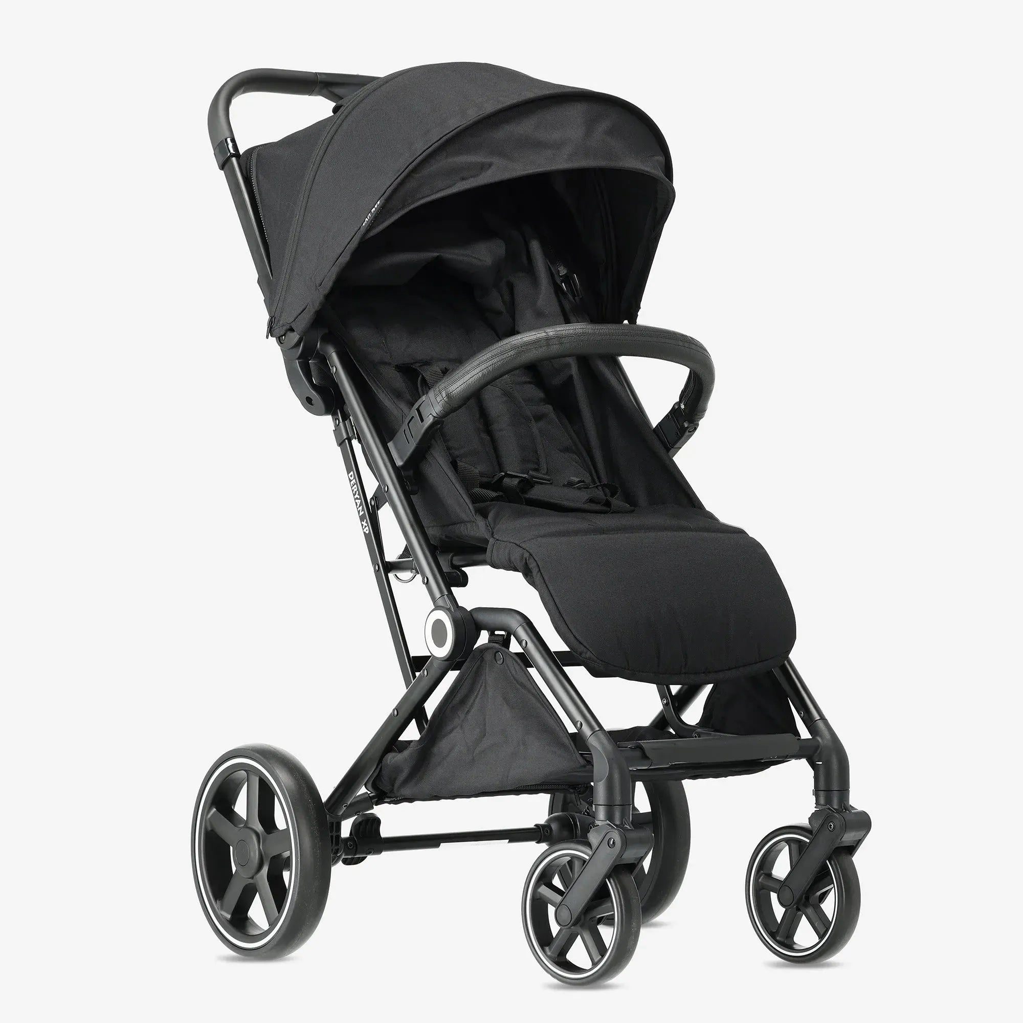 DERYAN XP Buggy Black: Combine Style with Comfort.